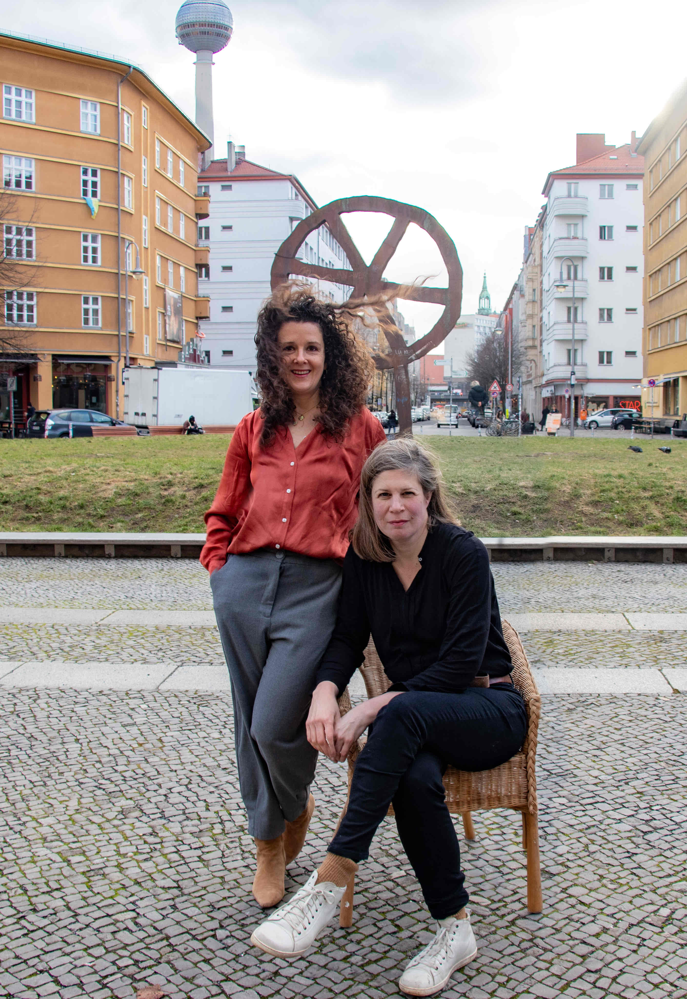 Exhibition opening "Women in Divided Germany" & reading & talk with ...